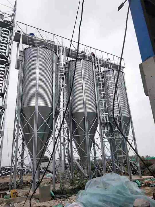 Feeding Tower - Efficient Storage for Pig & Chicken Farms
