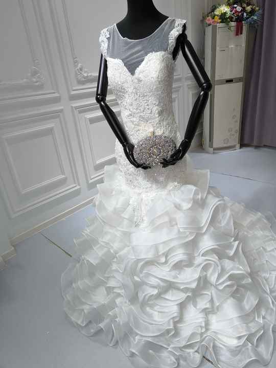 Shop Our 2024 Customize African Sleeveless Wedding Dresses