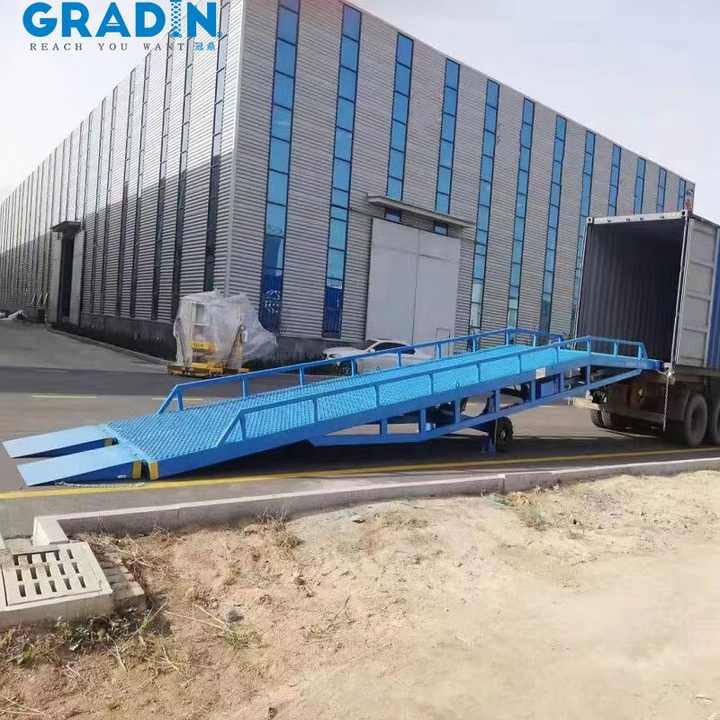 12 Ton Hydraulic Container Loading Unloading Platform Mobile Fixed Boarding Bridge Movable ...