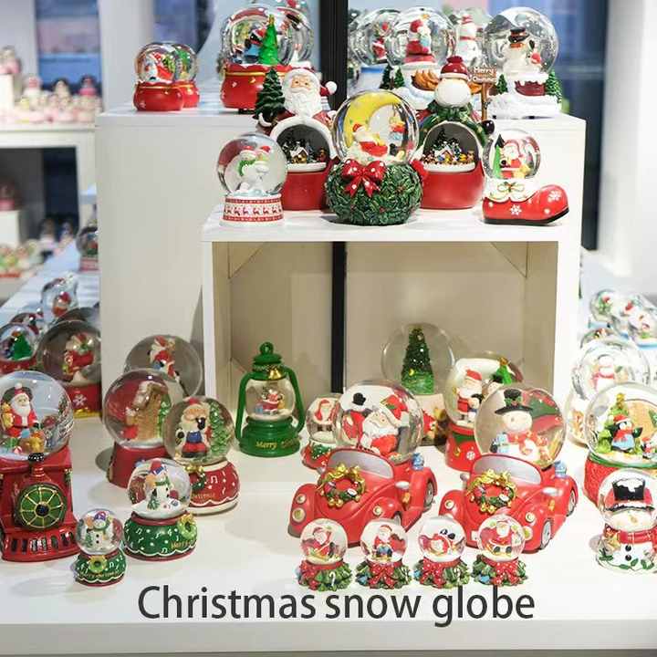 Custom Resin Craft Animal Water Globes - Perfect Holiday Decor