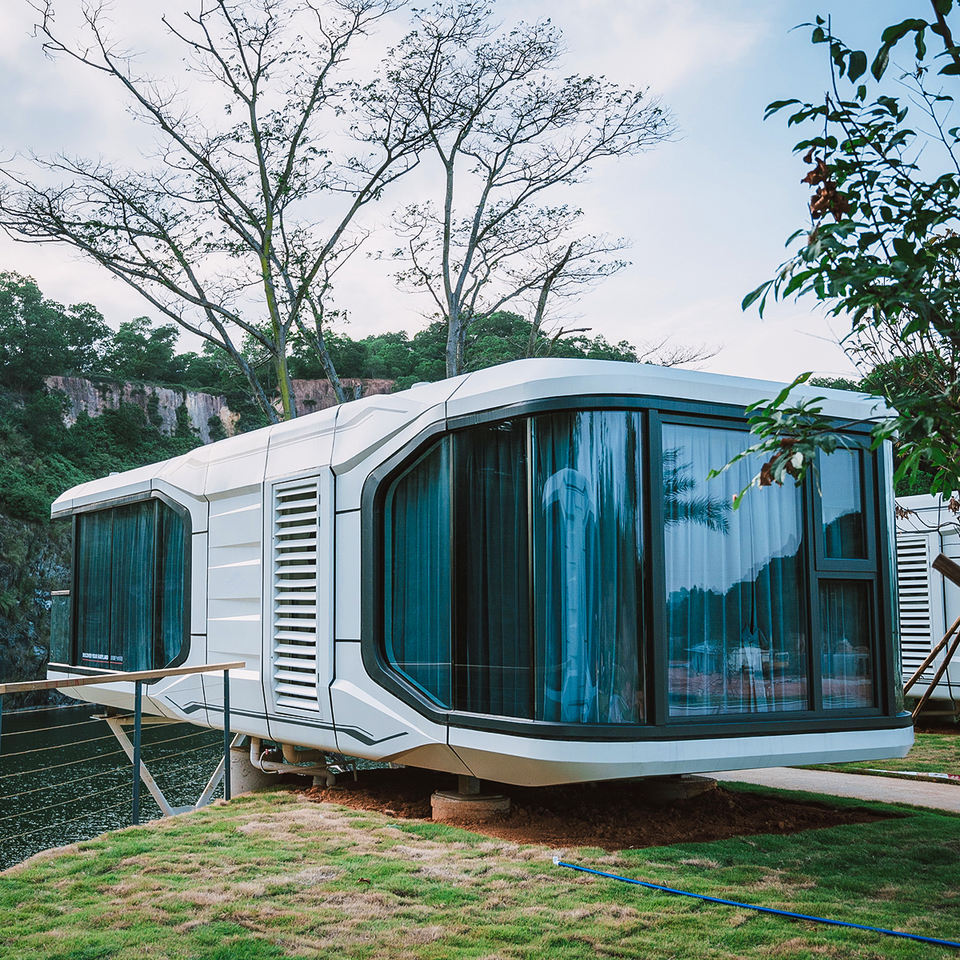 Zcamp E7 House Capsule - Luxurious Portable Wood Homes