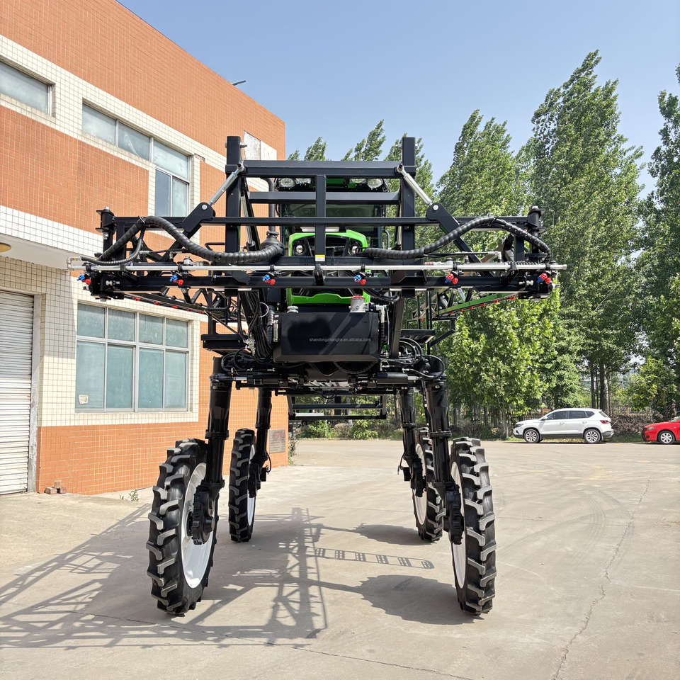 New Pesticide Sprayer 1300L High Ground Clearance Self- Propelled Spray ...