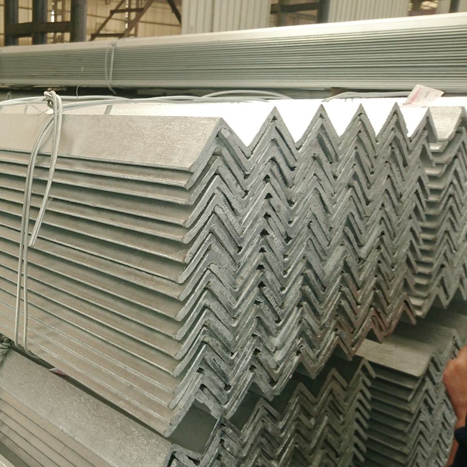 Galvanized Steel Angle Bar AiSi Standard Equal 40x40x4mm Price Per kg ...