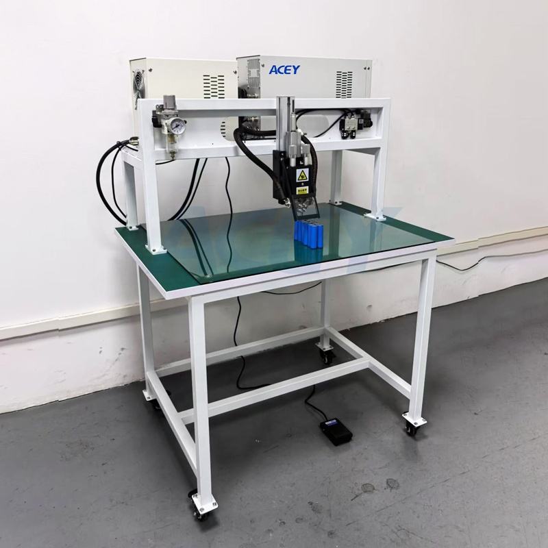 Factory Lithium Ion Cylindrical Battery Pack Desktop Spot Welding ...