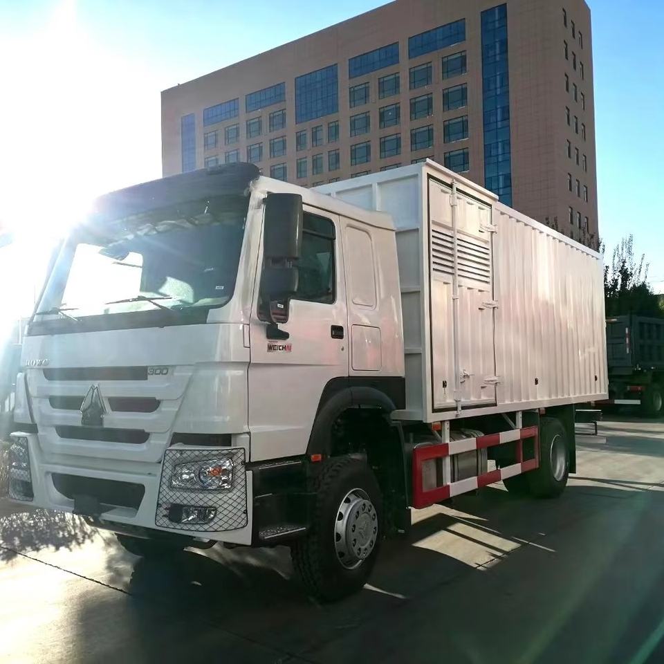 China Sinotruk Howo Mini Mobile Repair Workshop Truck 4x2 Heavy Diesel ...