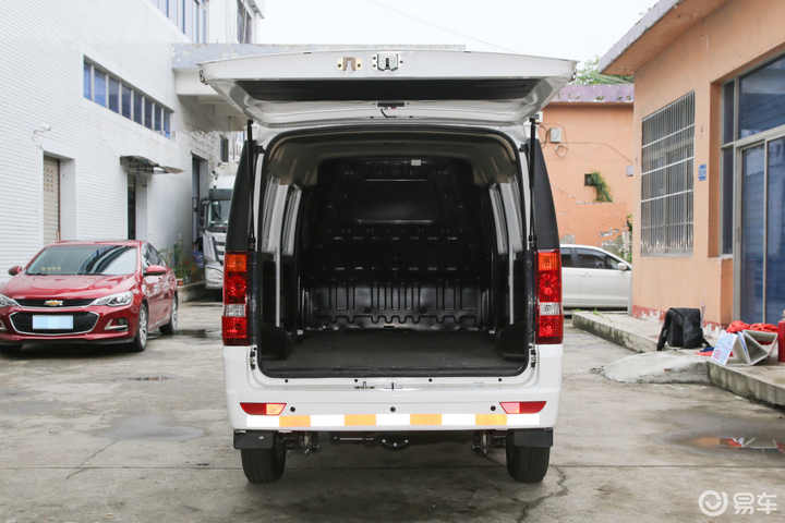 DFSK Electric Minivans 2022 EC35 - 300 Km Range Work Vans