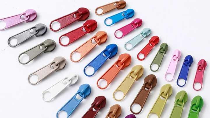 Cheap Colorful 3# 5# 7# 8# 10# Nylon Zipper Long Puller Plating Zipper ...