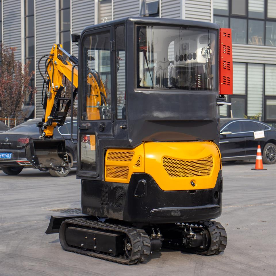 HIGHTOP Mini Excavator Outdoor Environment HT20 2000KG Small Excavator ...