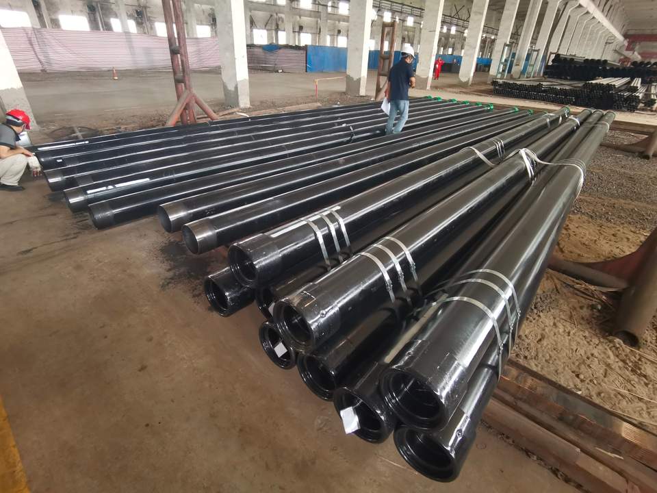 Heavy Duty High Strength Seamless Steel BTC Connection Oil Gas Casing ...