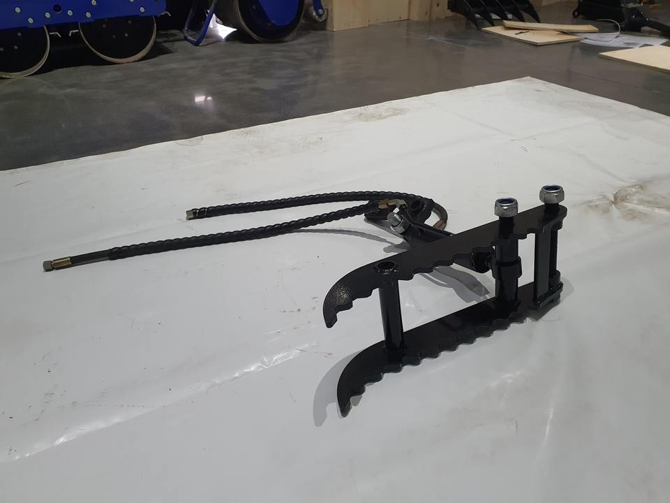 Agricultural Thumb Clamp Hydraulic Mini Excavator Attachment Digger ...