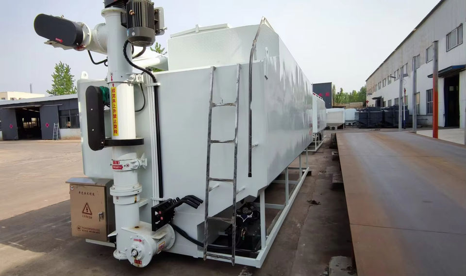 Feeding System Bulk Feed Transport Tank Truck Ton for Silo Dump Bulk ...