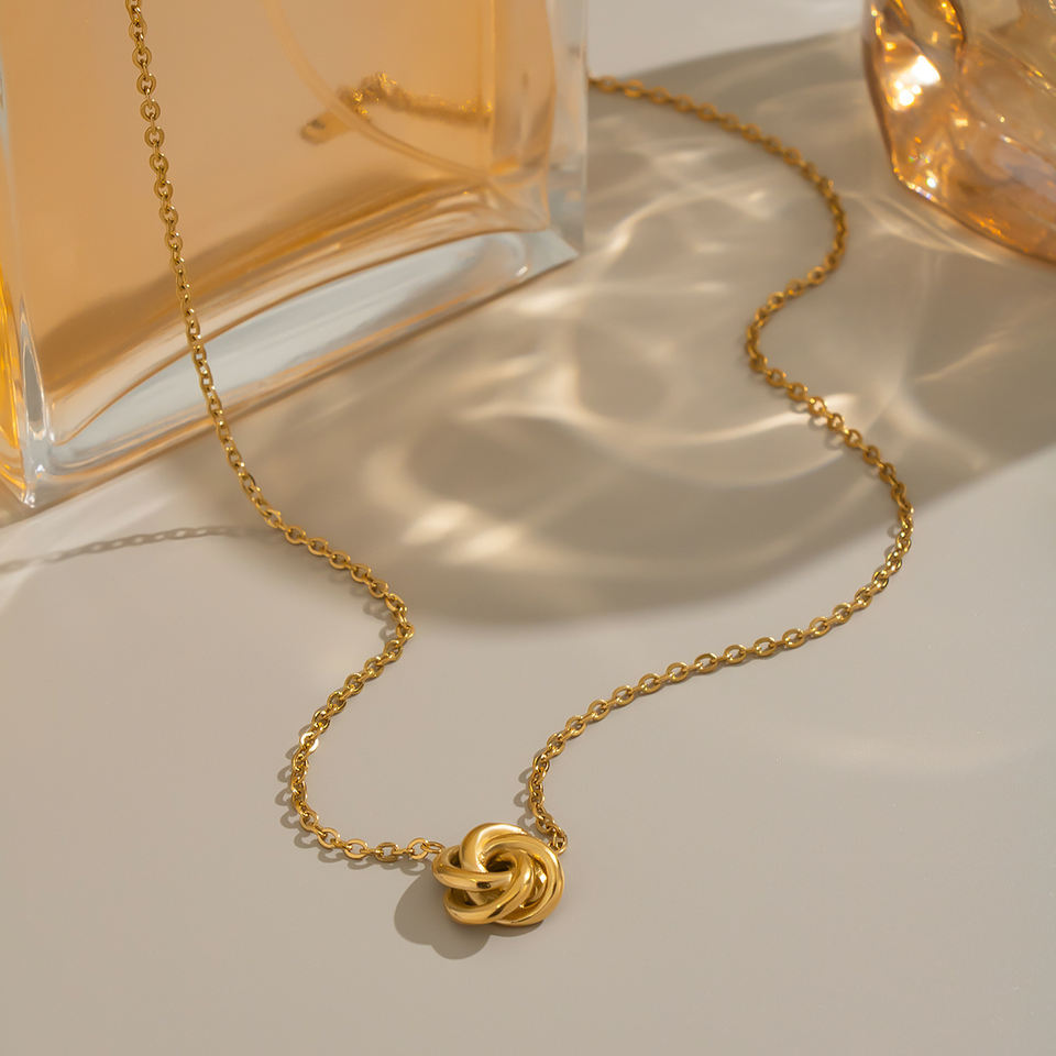 X&L Chic Style Stainless Steel Metal Flower Pendant Necklace for Women ...