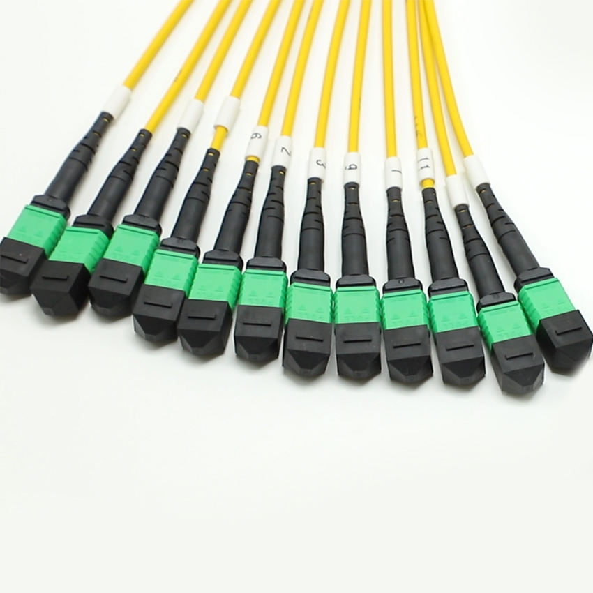 Upgrade Quality Low Loss MPO Fanout Cable SMG657A1 144F MPO APC to MPO ...