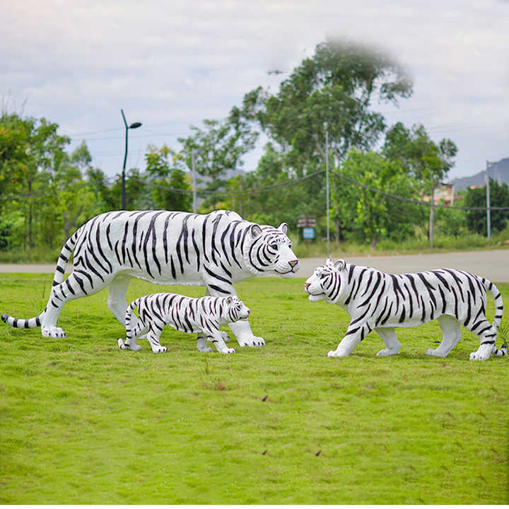 Customized Safari Animals Props - Life Size Resin Tiger Statue for Garden