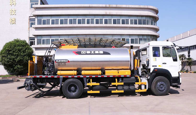 Xcmg Factory Xls803 8m3 Road Building Machine Asphalt Bitumen ...