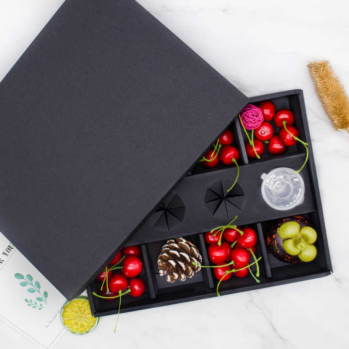 Customized Wholesale Black Party Chocolate Favorite Box