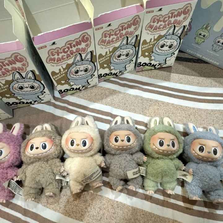 Plastic Face Cute Pop Mart Collectible Toy Heartbeat Pendant Blind Box ...