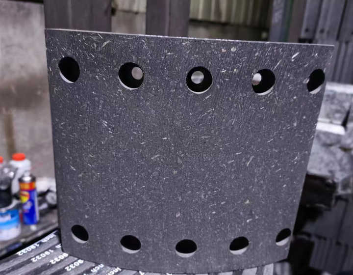 HENGTONG Brake Lining 19032 with Aluminum Rivet Color Box BPW180mm ...