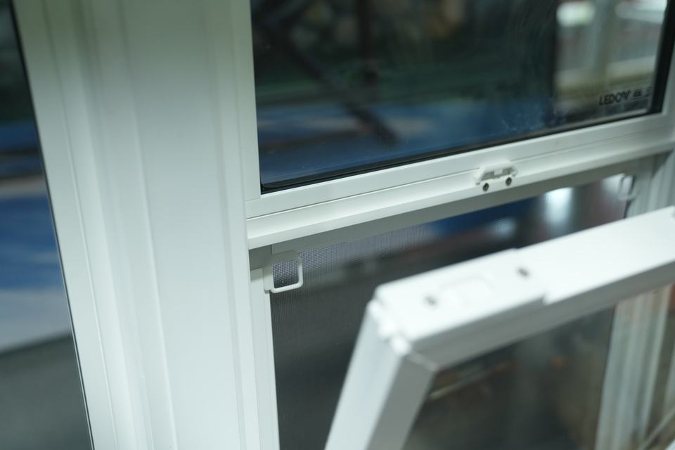 Single Hung PVC Windows with Low-E Glass Noise Reduction & Windproof ...