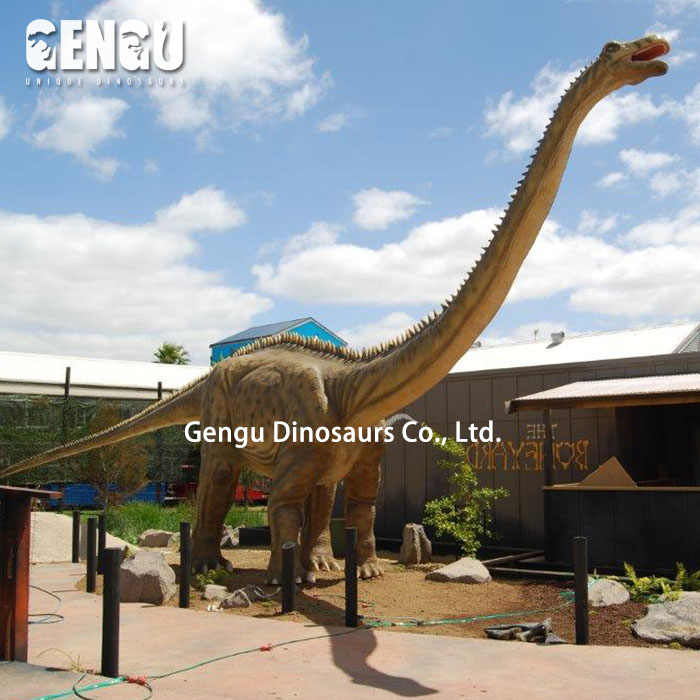Life Size Cretaceous Dinosaur - Robotic Long Neck Model
