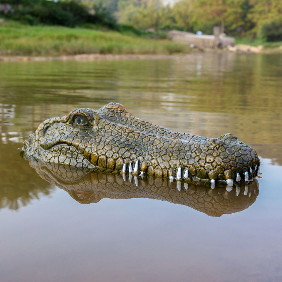 Customer Favorite 2.4G RC Crocodile Boat Lifelike Look Water Resistant ...