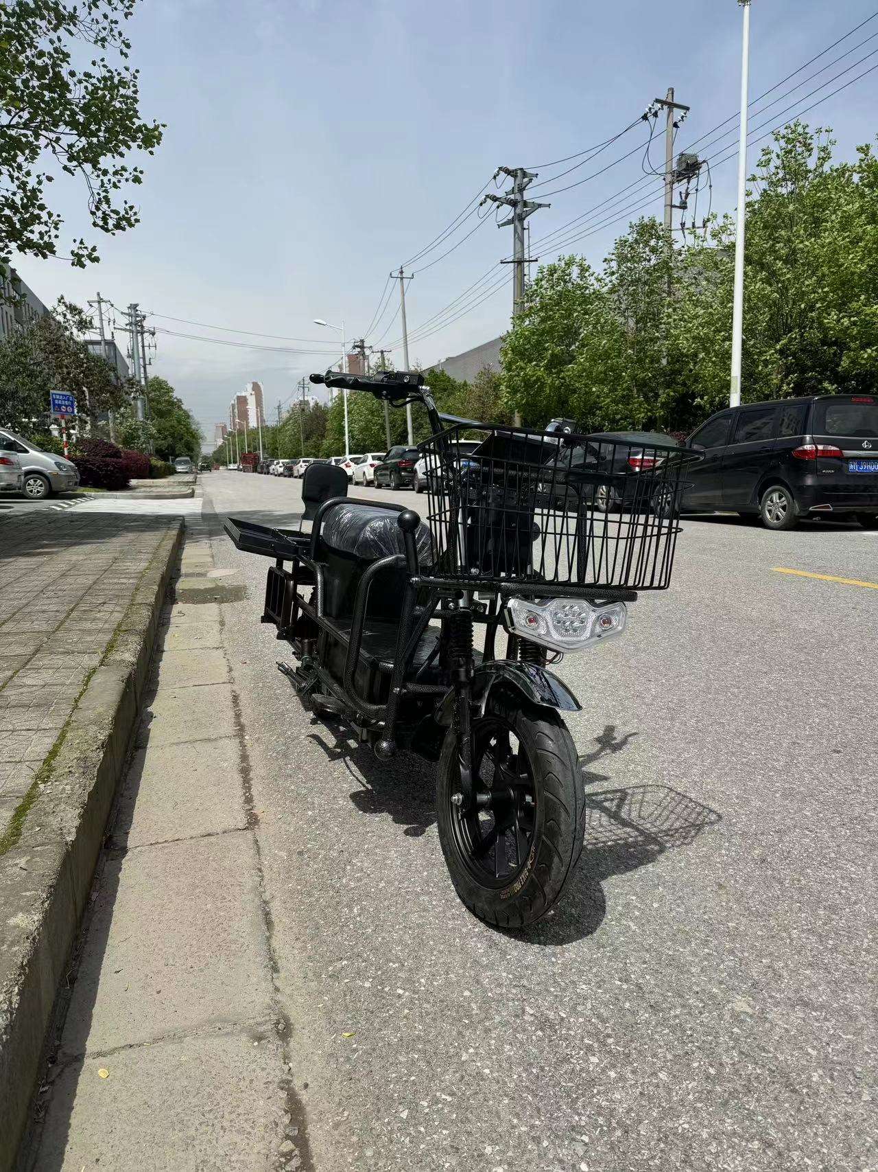 How to Choose the Best Electric Cargo Dual Motor Bike: A Complete Buyer ...