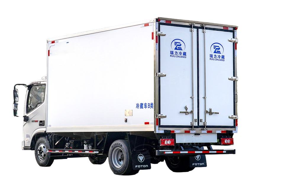 Refrigerated Distribution Vehicle for Food Transportation Premium ...
