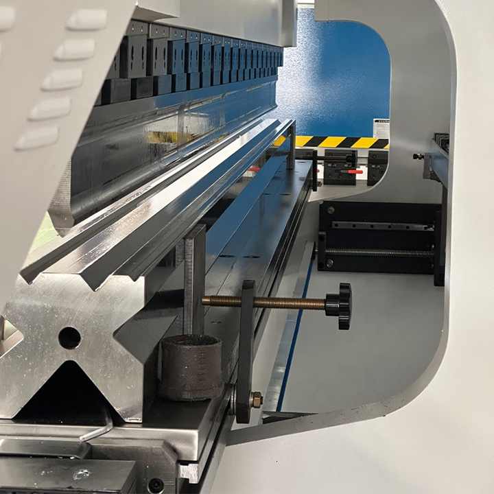 CNC Controller Bending Machine Tools TP10S E300P Mini Press Brake Servo Motor 10mm 3200mm High ...