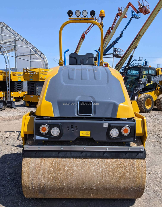 Small 2.5 Ton Asphalt Double Drum Road Roller XD120VT Mini Compactor ...