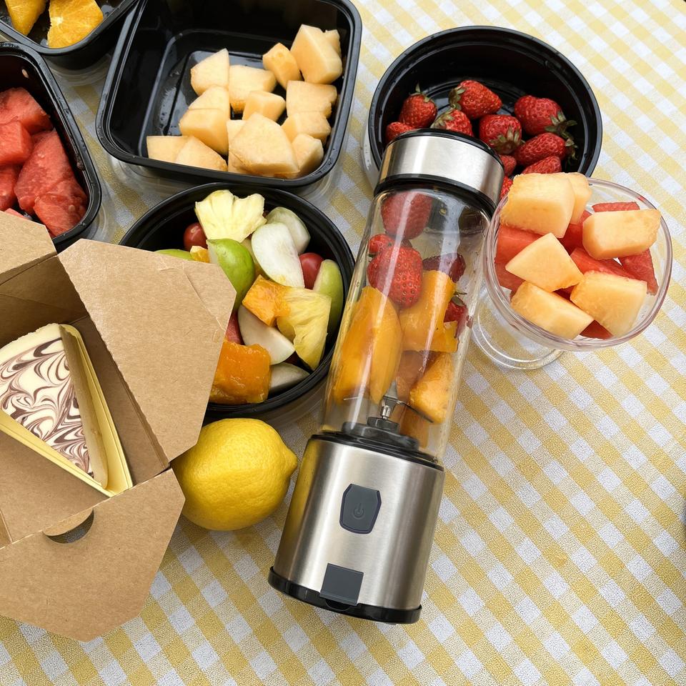 Wholesale 6 Blades USB Blenders - Portable Smoothie Makers