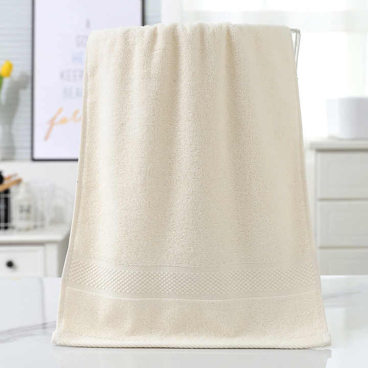 Super Lightweight, Extra Absorbent Bath Towels by Popfish