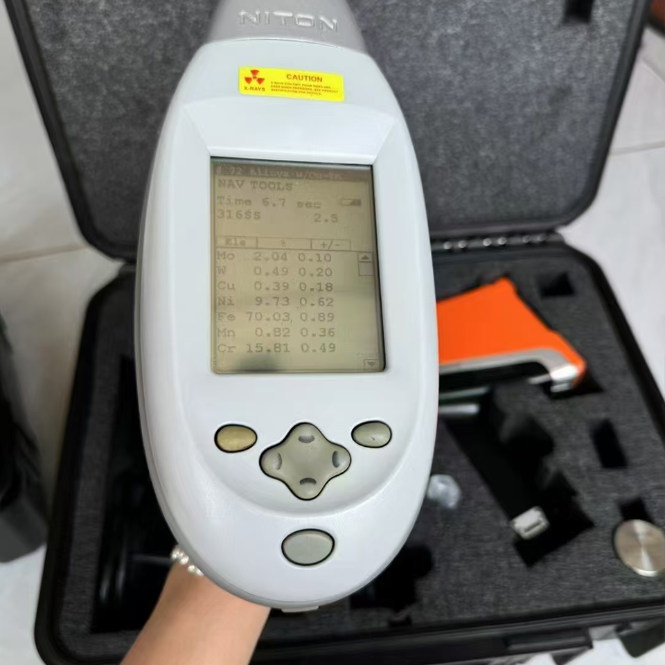 Second-Hand Handheld XRF Spectrometer for Alloy Element Analysis ...