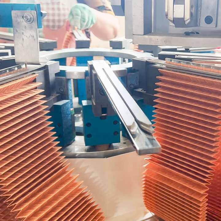 Full-Auto Turntable Clipping Machine For Making Oil Diesel Filter ...