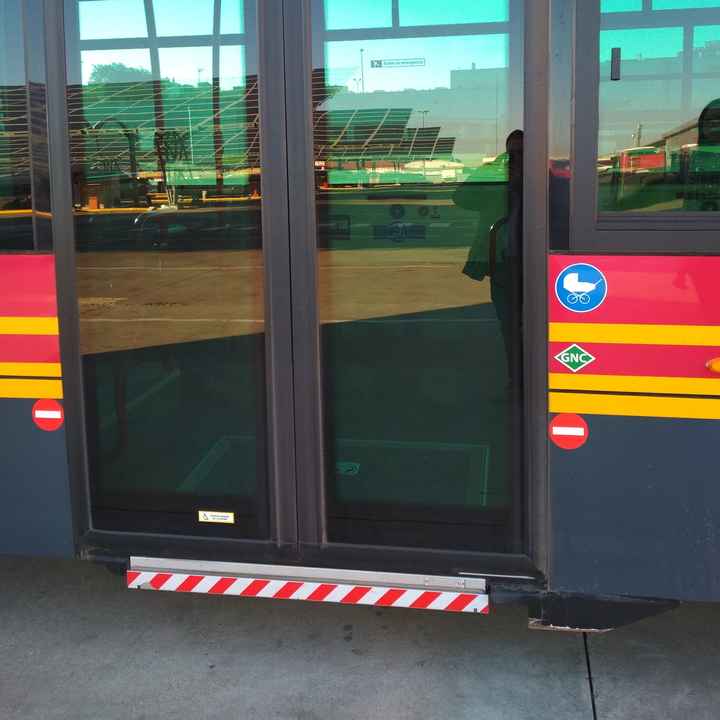 Electric Wheelchair Ramp for Low Floor City Bus - Accessible