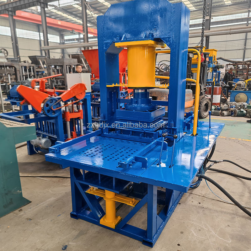 Waste Plastic Brick Making Machinery Hydraulic Plastic Interlock Brick ...