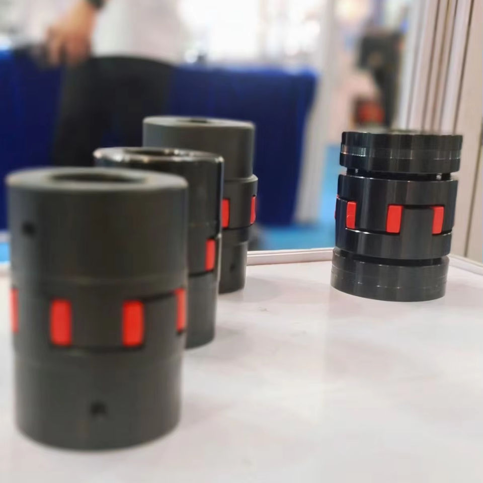 Interchangeable Gr Steel Cast Iron Jaw Coupling Red Rubber Elastomer ...