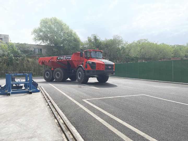 LGMG AT40 40 Ton Articulated Dump Truck - Rugged & Efficient