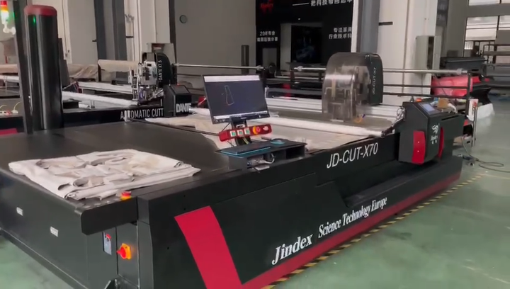 Jindex XCUT - Precision Cutting for Textile Efficiency