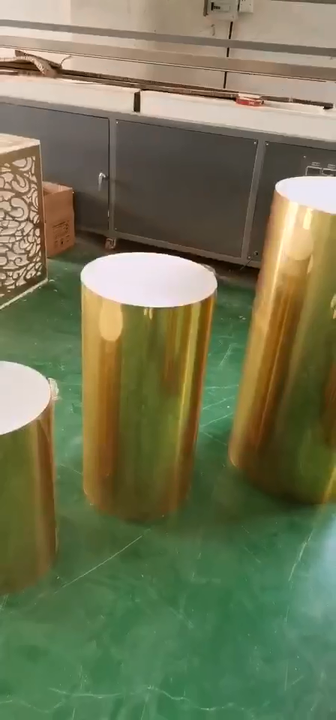 Acrylic Golden Mirror Plinths Cake Stands Round Pillars Wedding Events ...