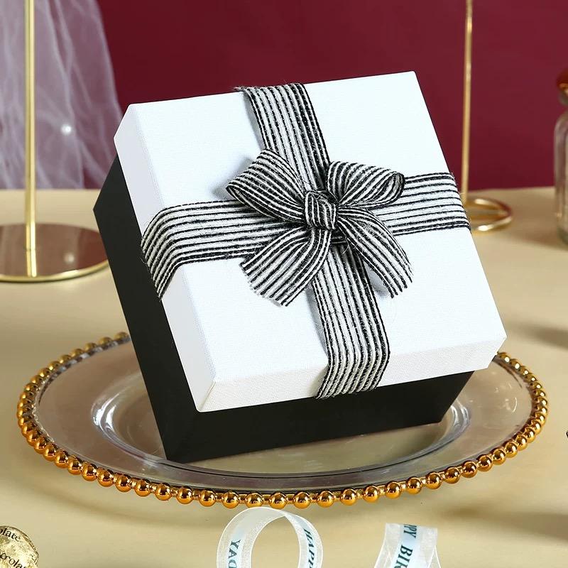Custom Logo High-End Gift Box with Star Charm Rigid Two-Tone Square ...