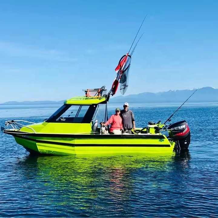 20ft Fishing Boat with Outboard Engine & Hardtop - CE Certified