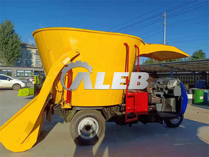 Vertical Horizontal Type TMR Fodder Mixing Machine for Cattle Feed