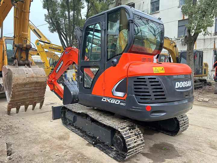 Doosan DX60 Ergonomic Cab Used Mini Hydraulic Excavator Ready for Pre ...