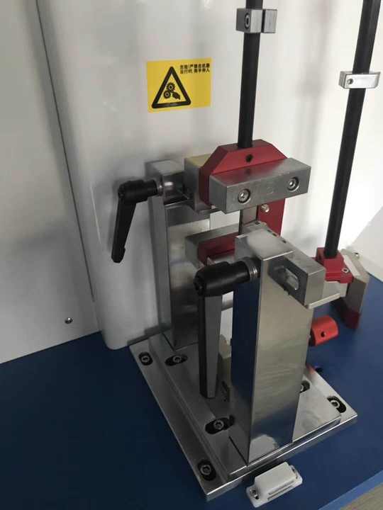 ASTM ASTM D6110 D256 简支梁冲击试验机适用于塑料