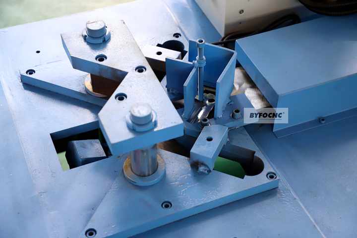 Corner Code Assembly Machine Air Duct TDF Flange Angle Code Pressing ...