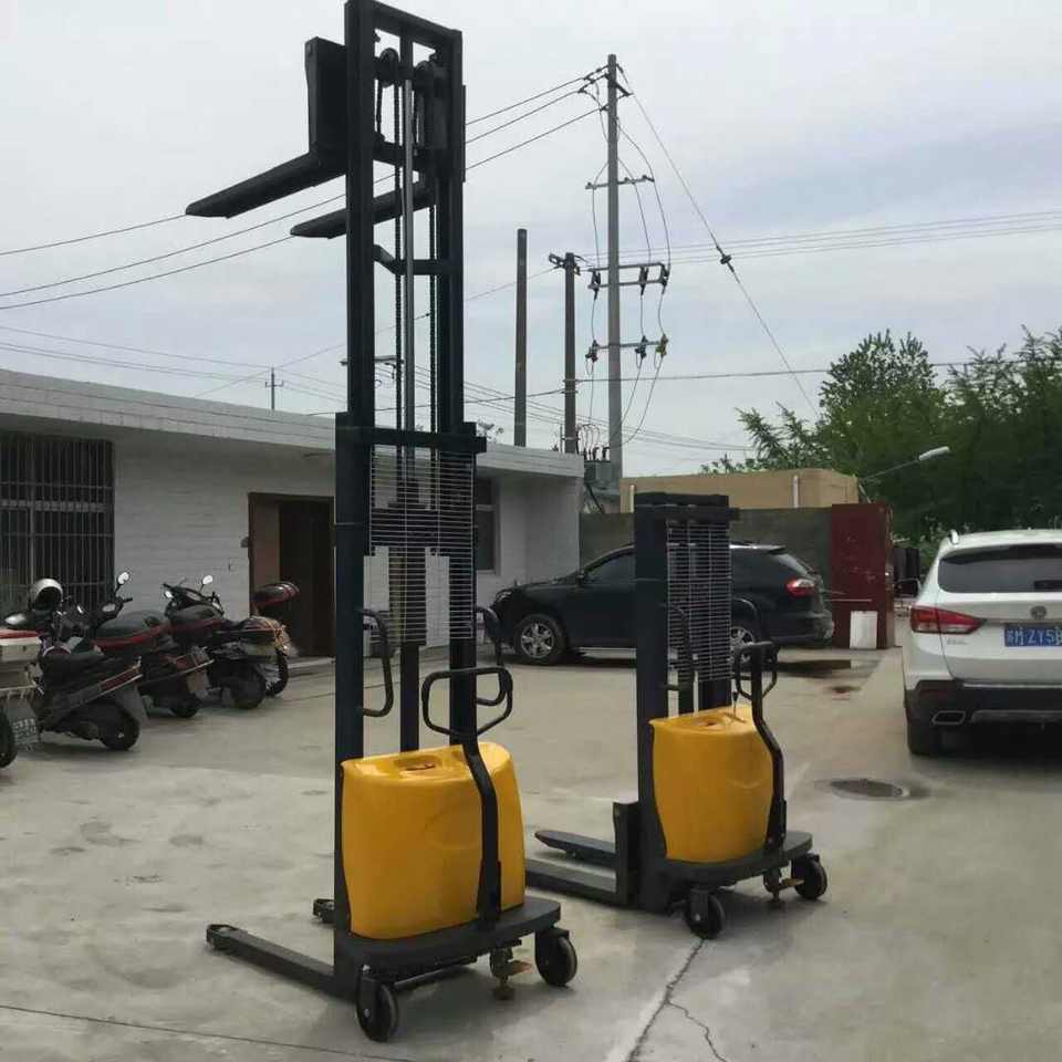 High Lift Electric Stacker 1.5Ton 2m Triplex Mast Emergency Stop Anti ...