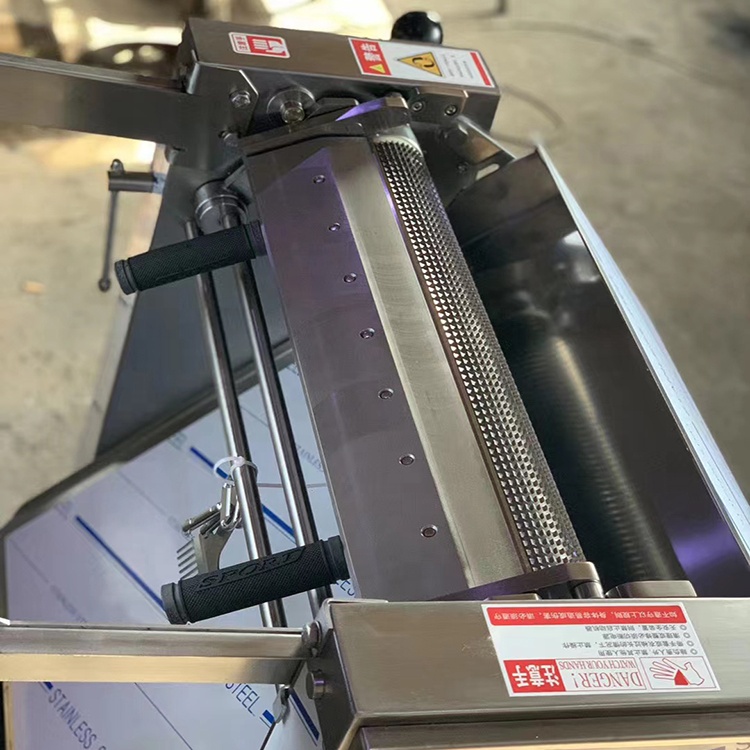 Commercial Use Pork Skin Peeling Cutting Separator Pig Meat Skin ...