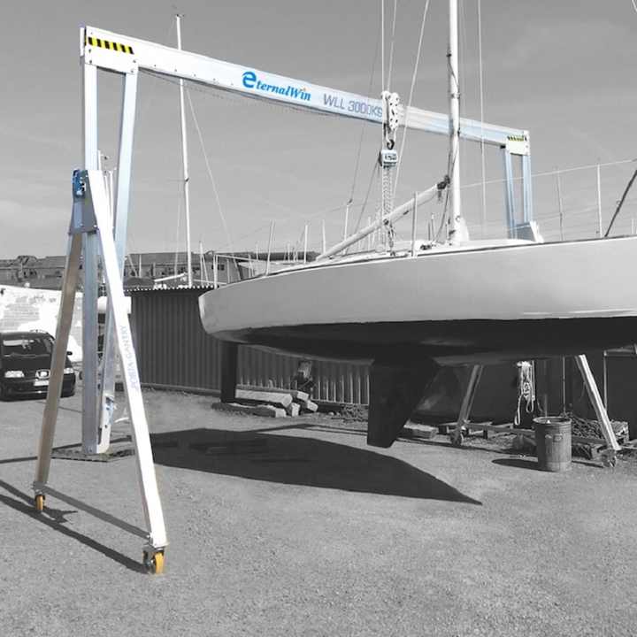 Eternalwin Manual Gantry Crane 2000kg - Adjustable & Portable