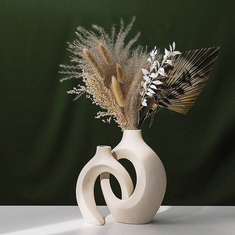 How to Choose the Best Vases and Pot Plants for Your Space