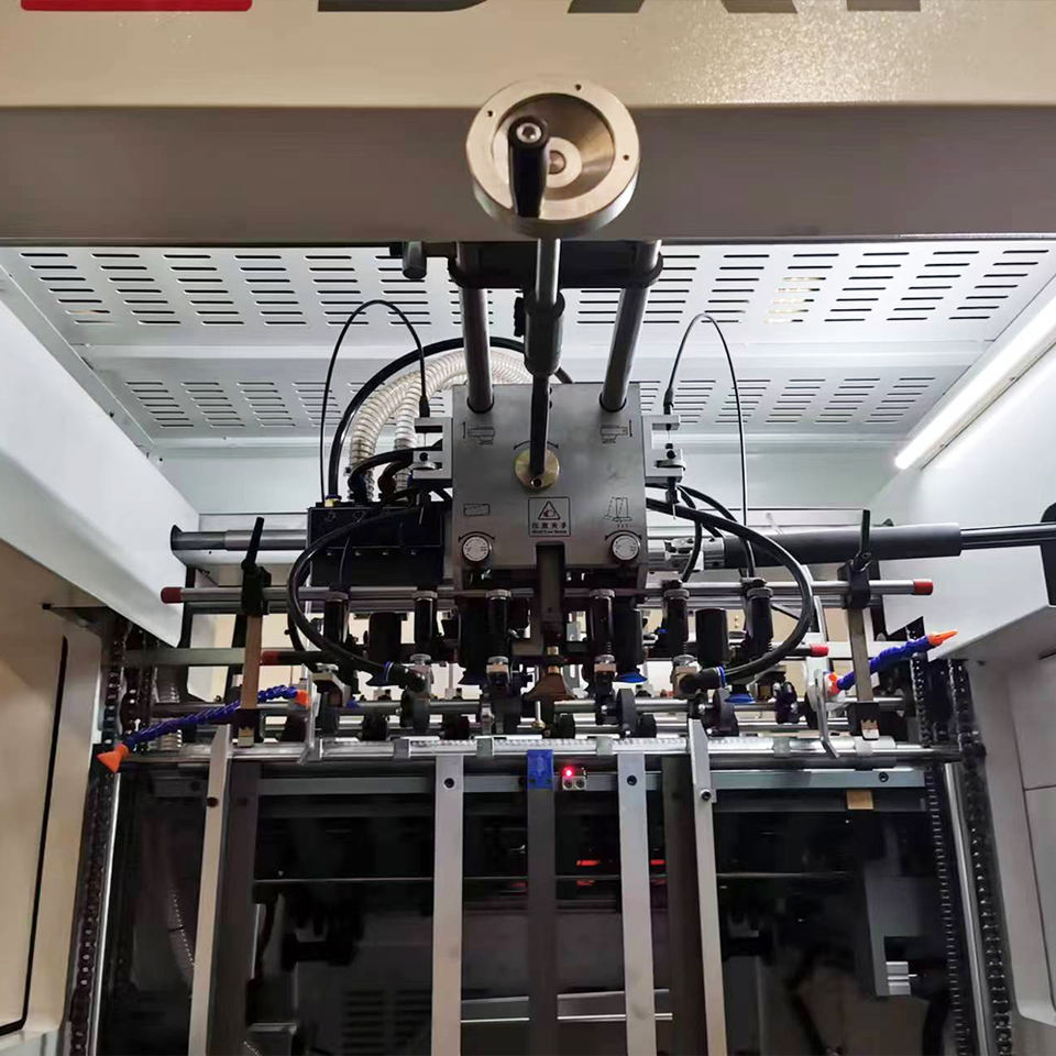 Automatic Flatbed Die Cutting Machine Platen Corrugated Cardboard ...